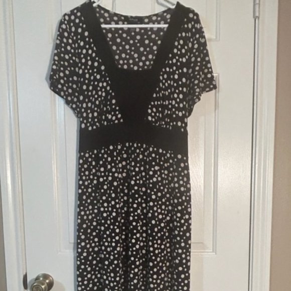 Style & Co. | Dresses | Style And Co Black White Polka Dot Short Sleeve ...